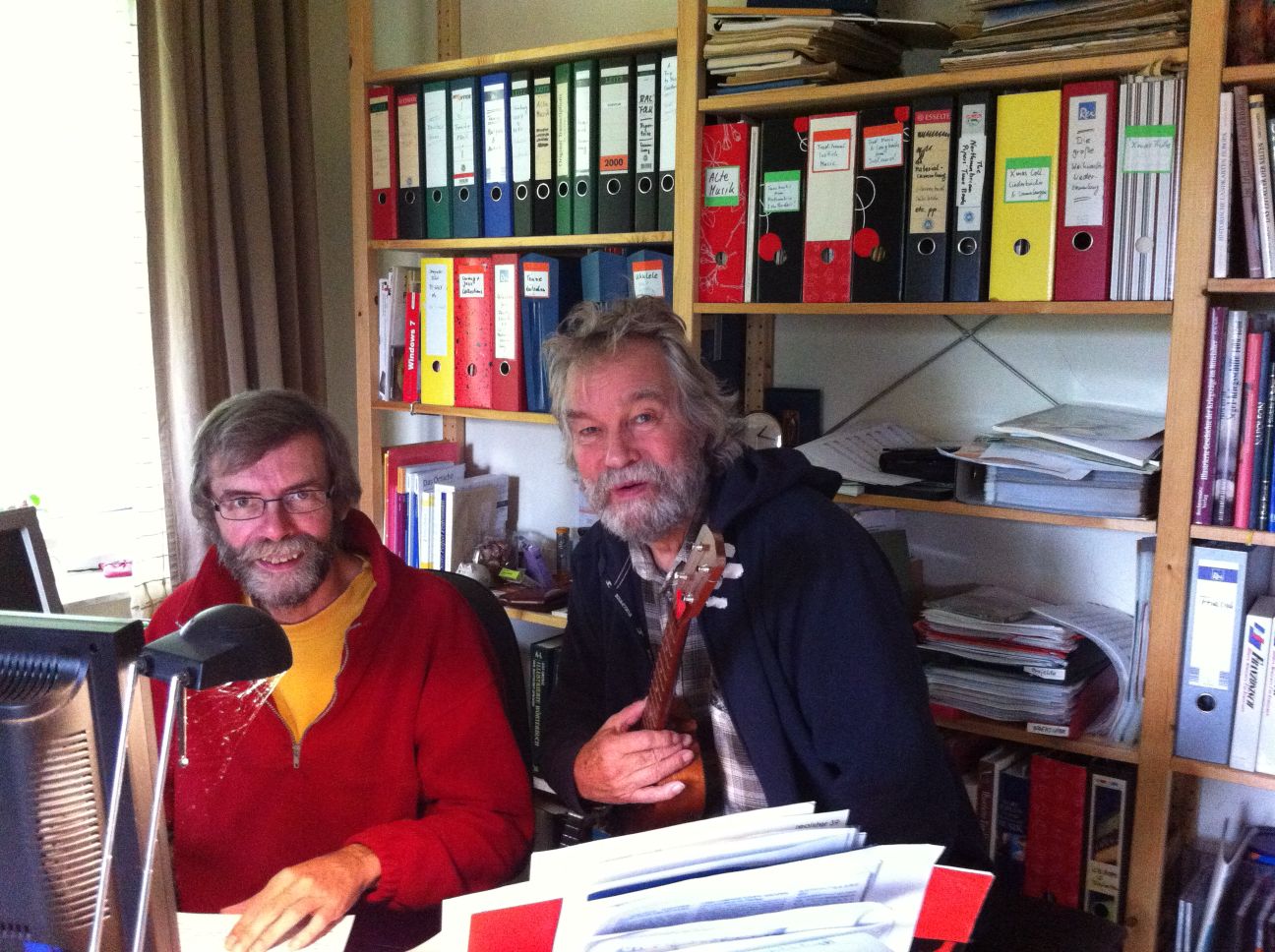 Arbeit an 2. Ukulelen-Schule | Frank Baier